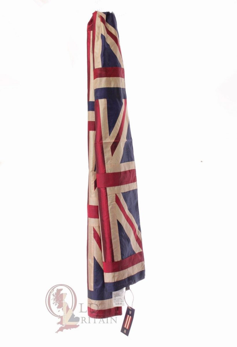 Union Jack Scarf - British classic clothing accessory